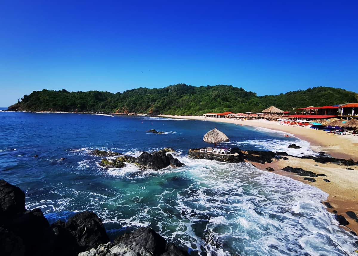 10 Best Beaches in Zihuatanejo and Ixtapa Mexico