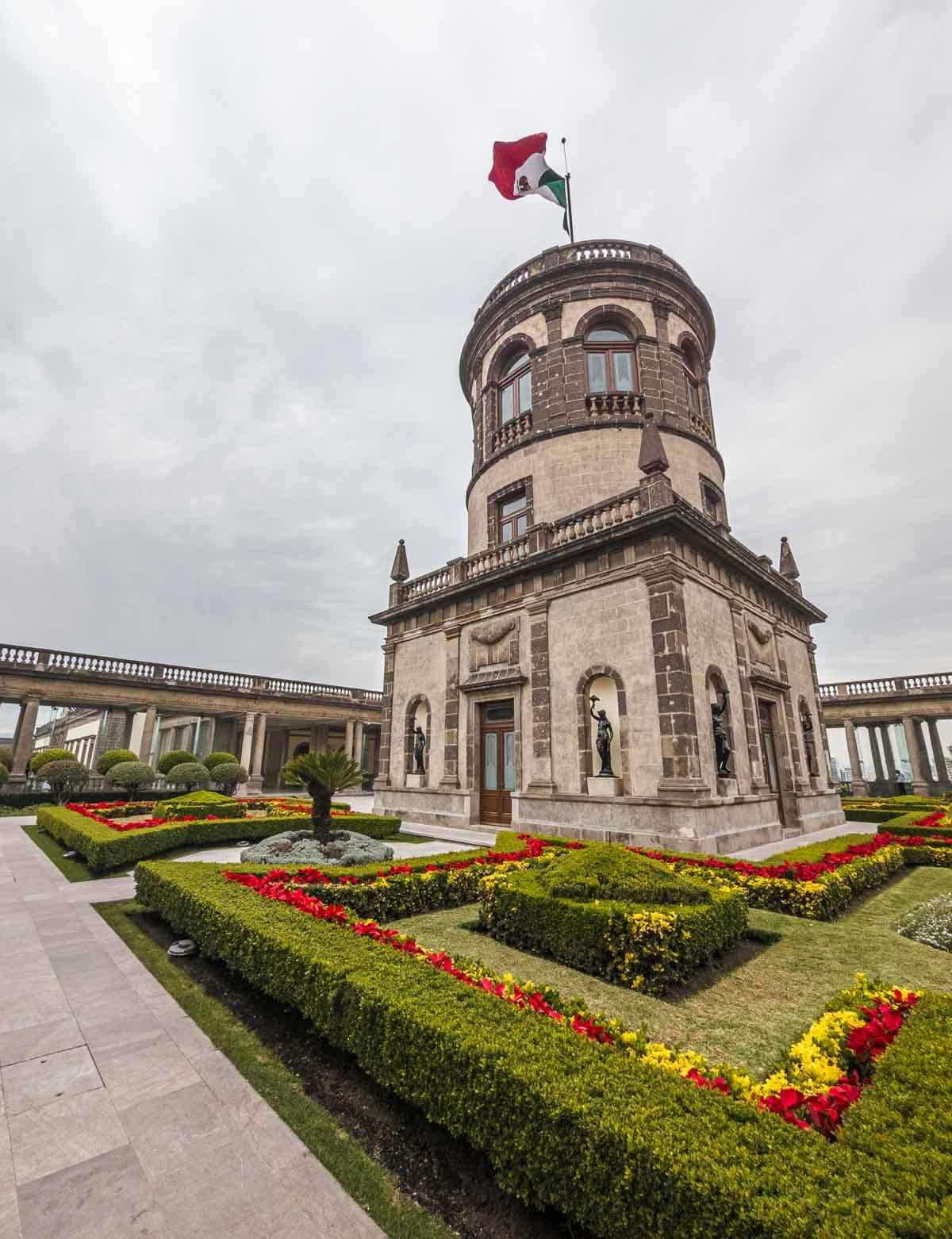 Chapultepec Park Mexico City: Things to Do, Tours, + Tips