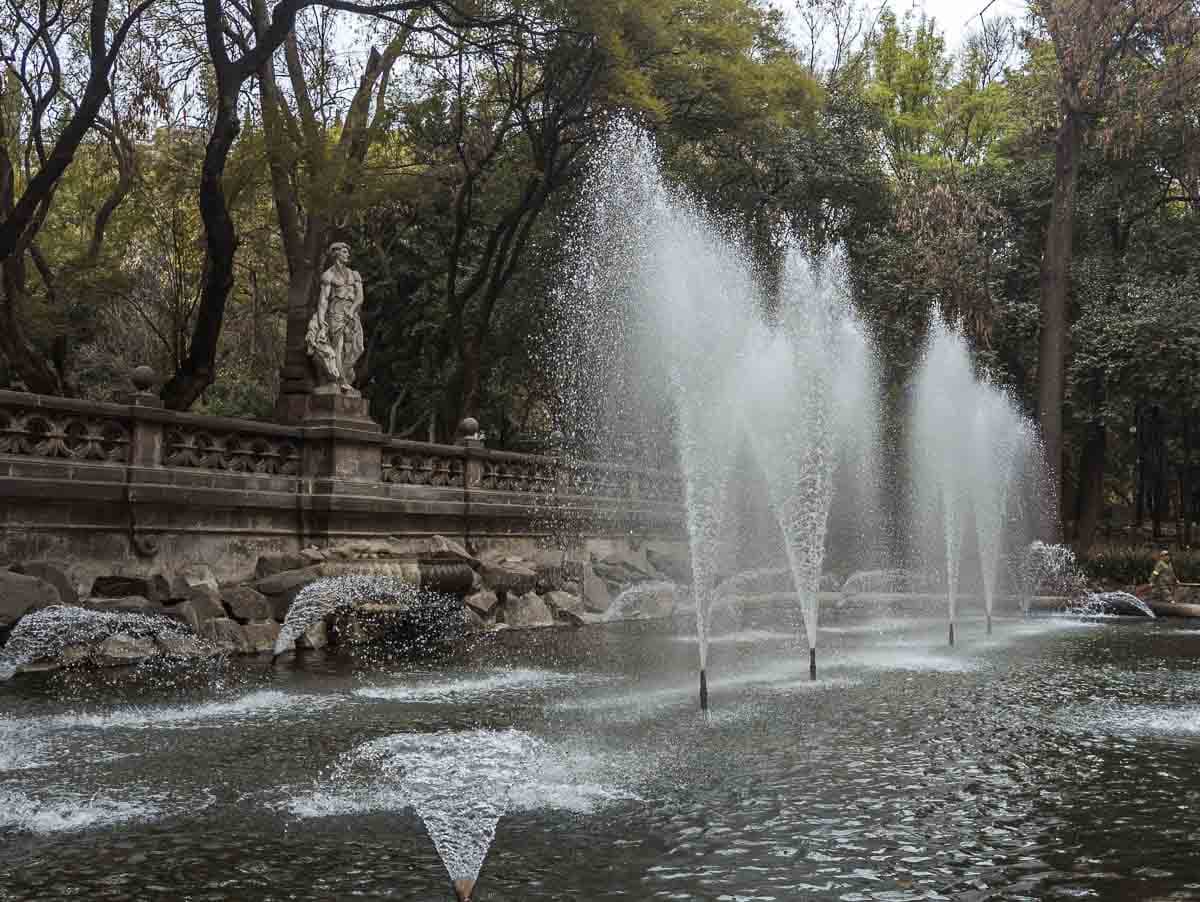 Chapultepec Park Mexico City: Things to Do, Tours, + Tips
